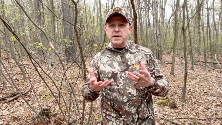 Best Camo for Deer Hunting: What the Science Says